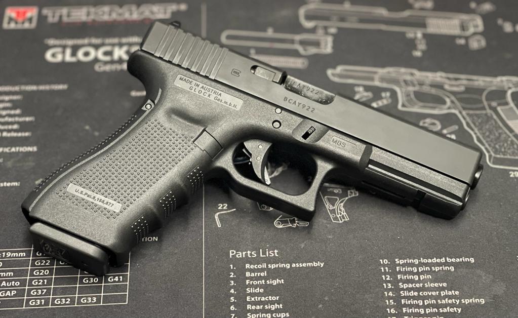 Boomarms Custom - G17 Gen4 Steel GBB Airsoft Pistol ( DX version )