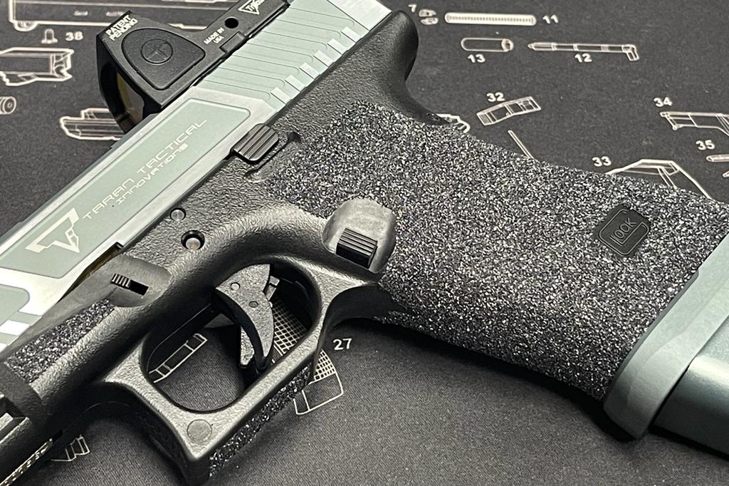 Boomarms Custom - T-style G17 RMR Cut GBB - ( Shiny Silver ) with Sili